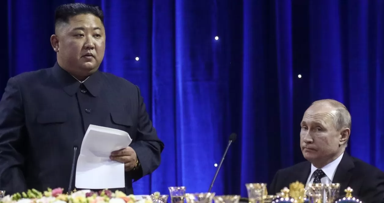 Kim Çen In Putini “həddindən artıq dəli” adlandırdı - “Mirror and ...