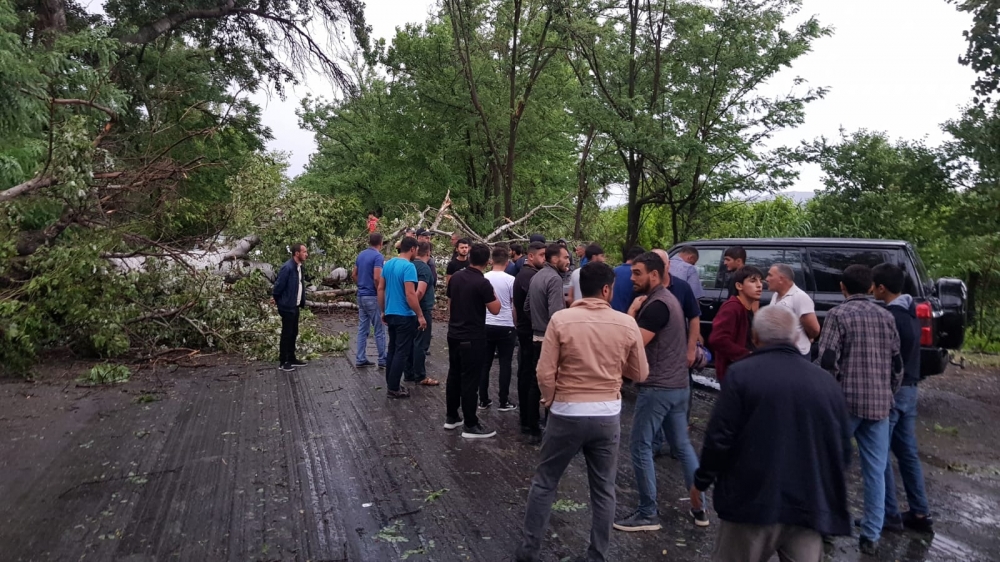 Bakı-Şamaxı-Yevlax yolu bağlandı - FOTOLAR | KONKRET