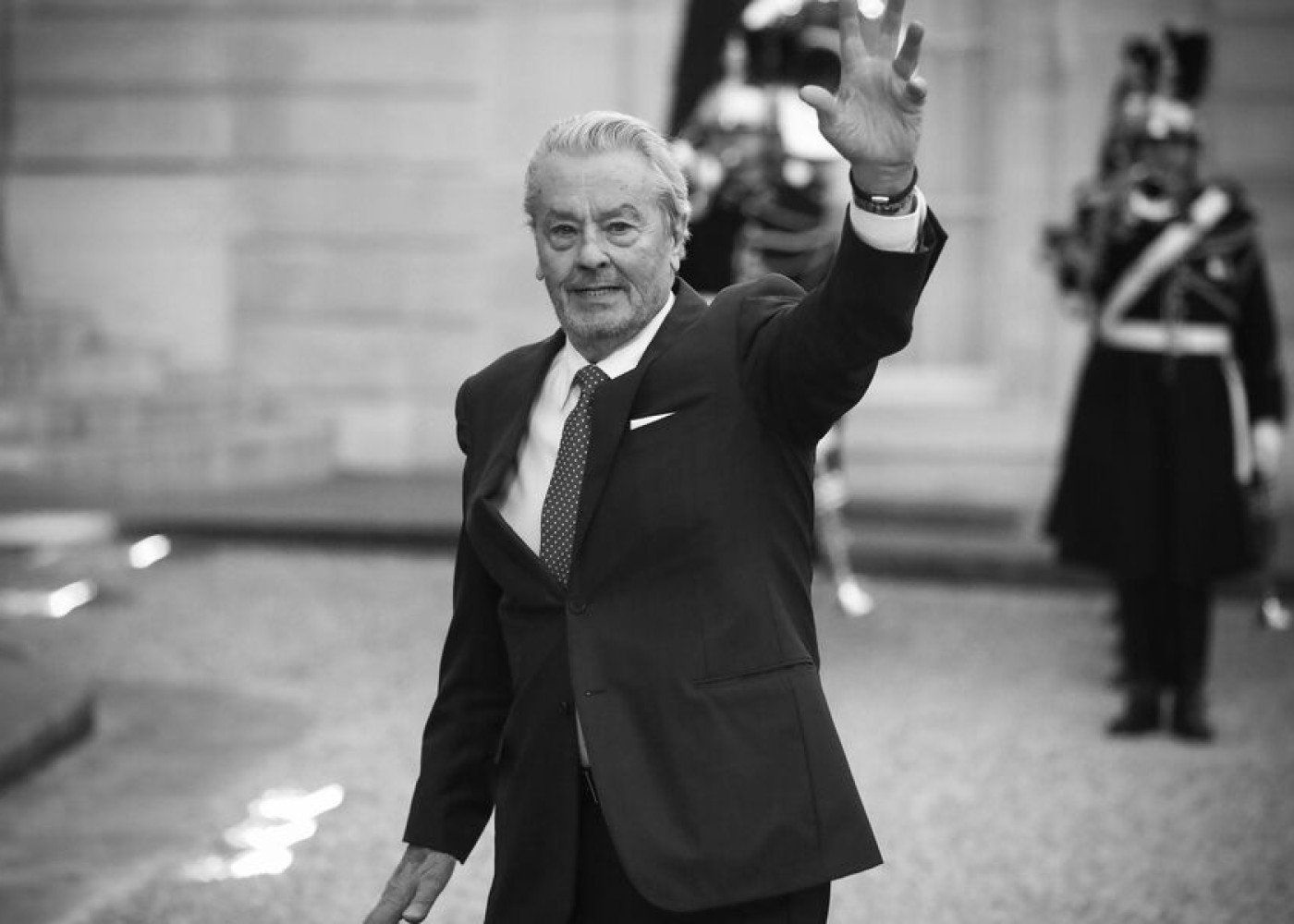 Alen Delon dəfn olundu | KONKRET